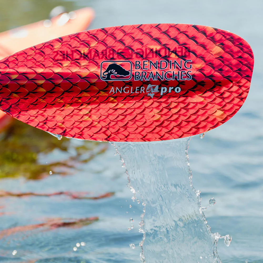 Navigate the Rapids with Top-Quality Whitewater Paddles | BIG Adventures